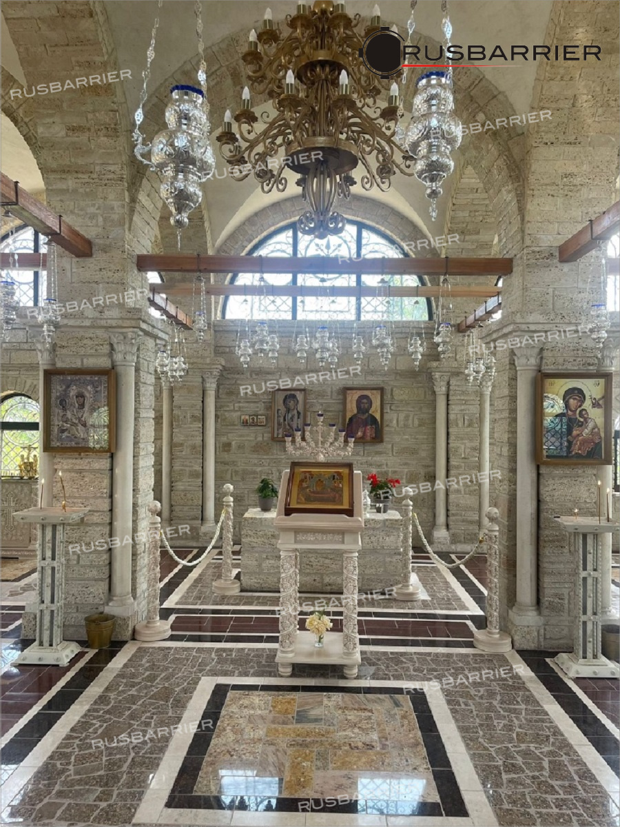 Компания ИП Алексова Лиана Николаевна, г. Ессентуки, Ограждение в храме - RusBarrier